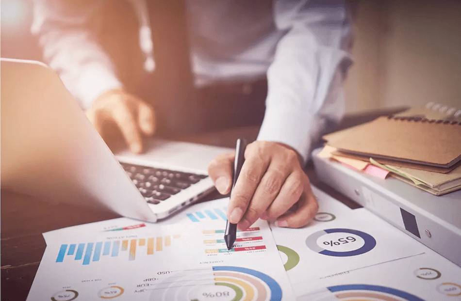How Much Successful Companies Spend On Advertising